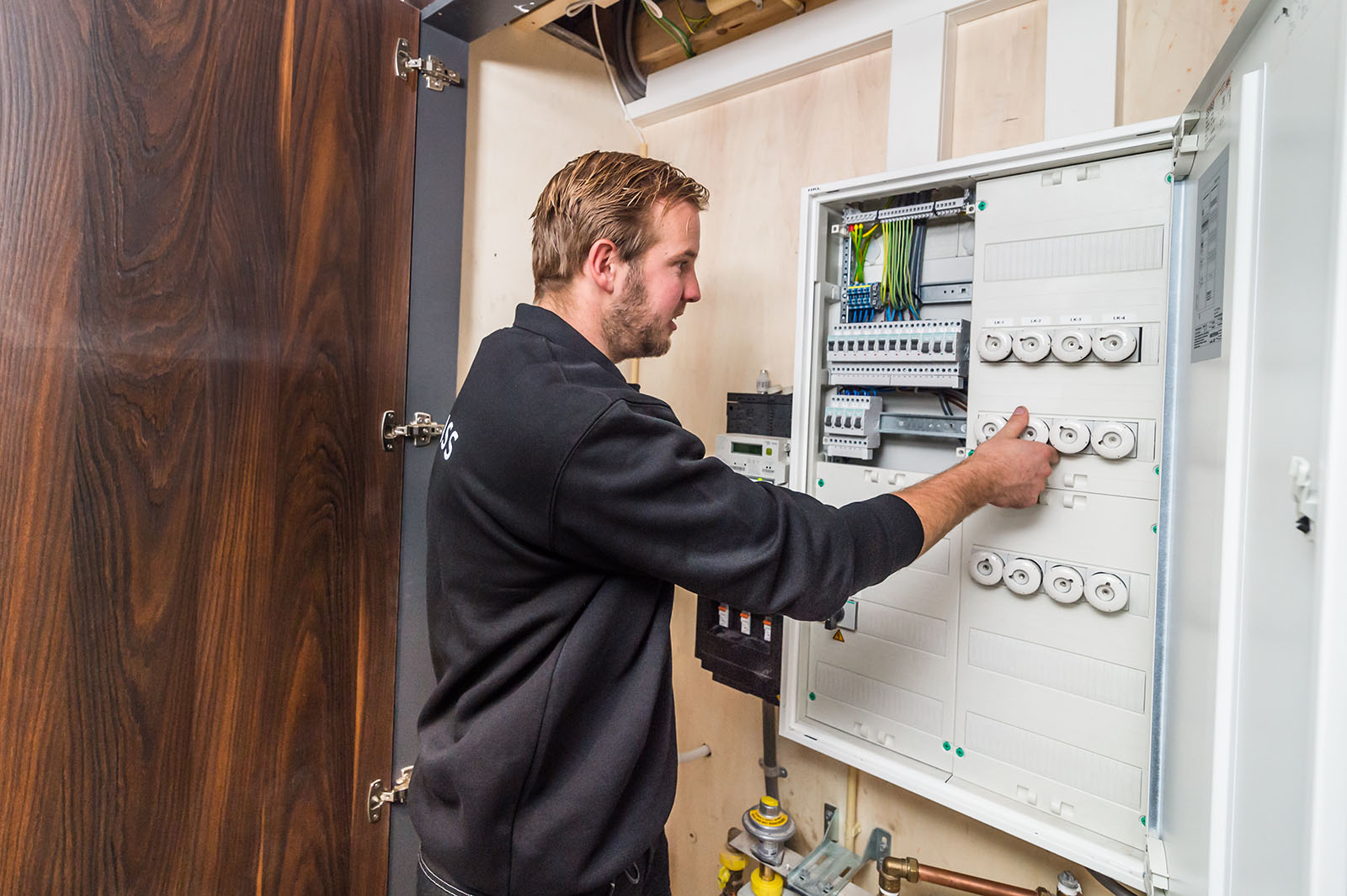 Compass werkt aan gebouwgebonden installaties - Compass